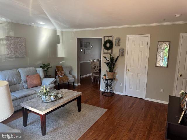 1003 Woodview Court