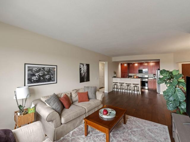 100 3rd Avenue S # 2501