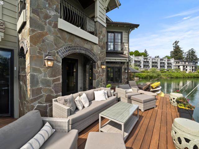 100 3rd St, Lake Oswego, OR 97034 | MLS #383277