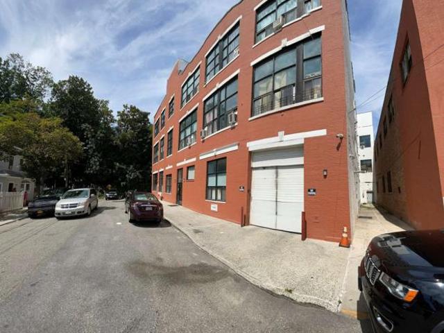 100 05 92Nd Ave 208, Richmond Hill, NY