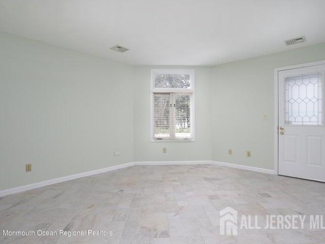 100 1st Street 11