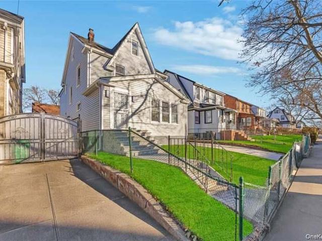 100 35 th Street