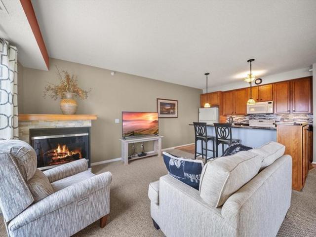 100 4th Ave N Unit 208, South Saint Paul, MN 55075