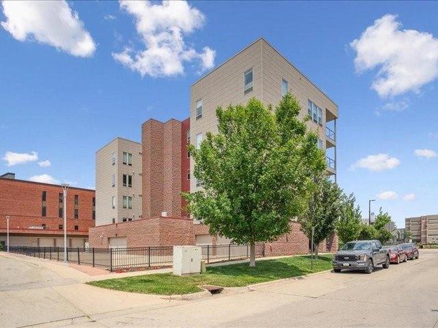 100 4th Ave SW Unit 204, Cedar Rapids, IA 52404