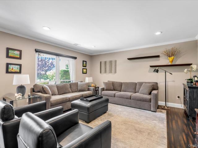 100 70 Baker Court 70