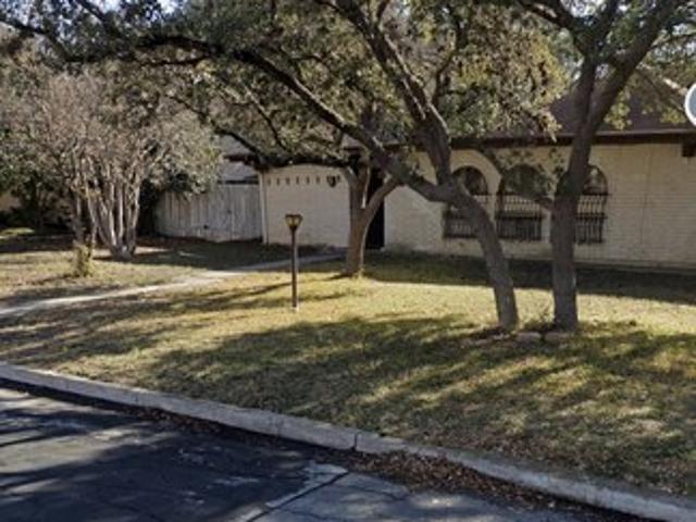 100 Cotillion Dr, San Antonio, TX 78213