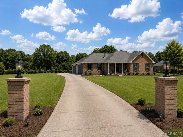 100 Country View Dr, Shorter, AL 36075