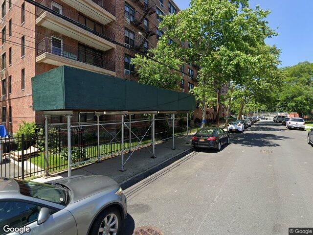 100 Colfax Ave Apt 3Z, Staten Island, NY 10306