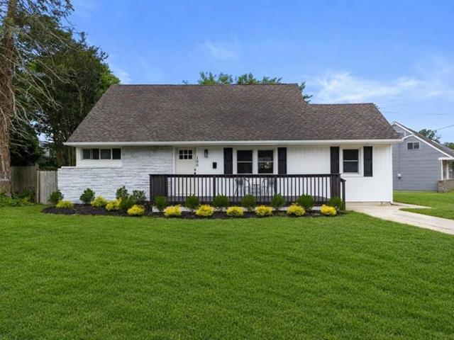 100 Colwick Dr, Somers Point, NJ 08244