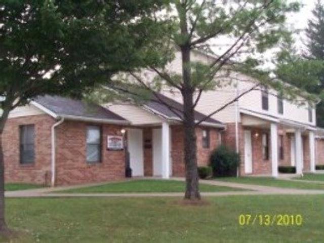 100 Carolyn, 2 beds, 1 full bath
