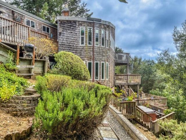 100 Carol Way, Aptos, CA 95003