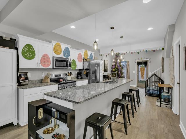 100 Carlton Ave # 1
