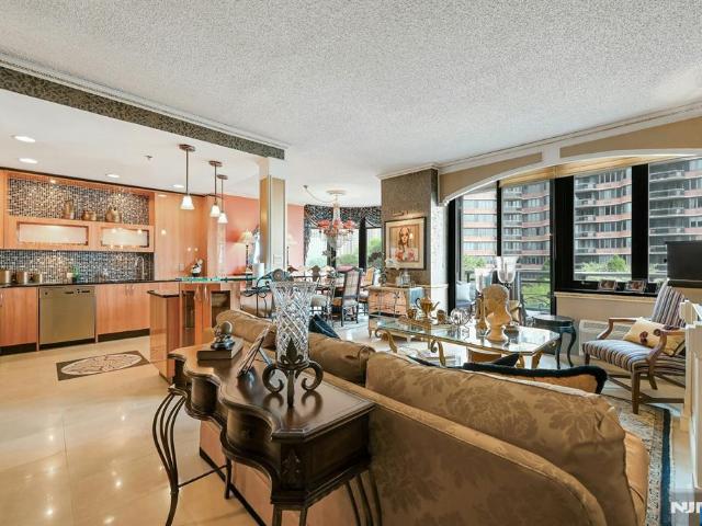 100 Carlyle Drive # C06B
