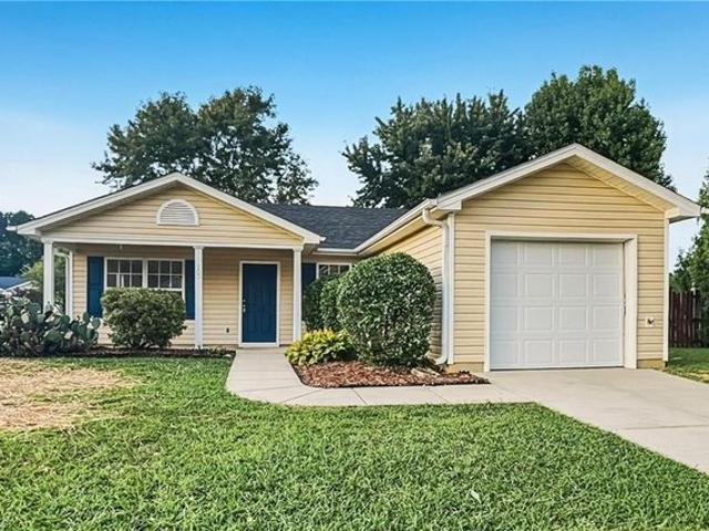 100 Carmel Ct, Kernersville, NC 27284
