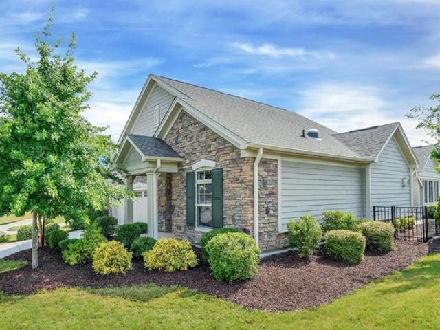 100 Chenette Ct, Cary, NC 27519