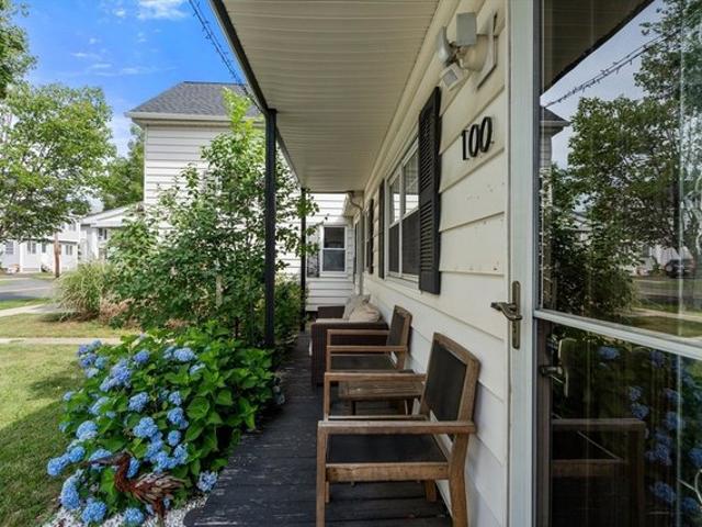 100 Chestnut St Unit 100, West Springfield, MA 01089
