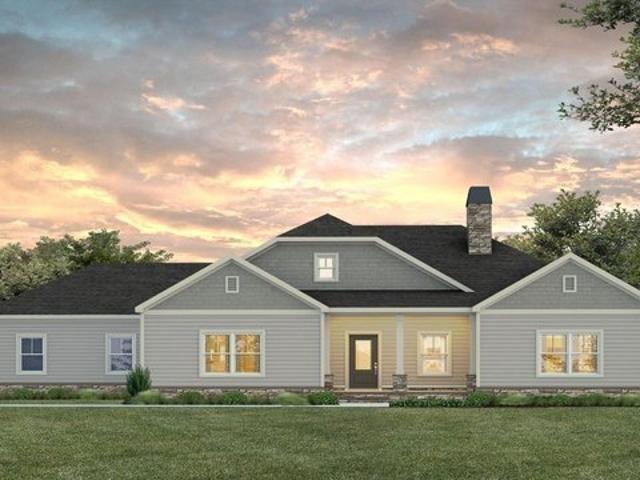 100 Chinaberry St, Pine Mountain, GA 31822