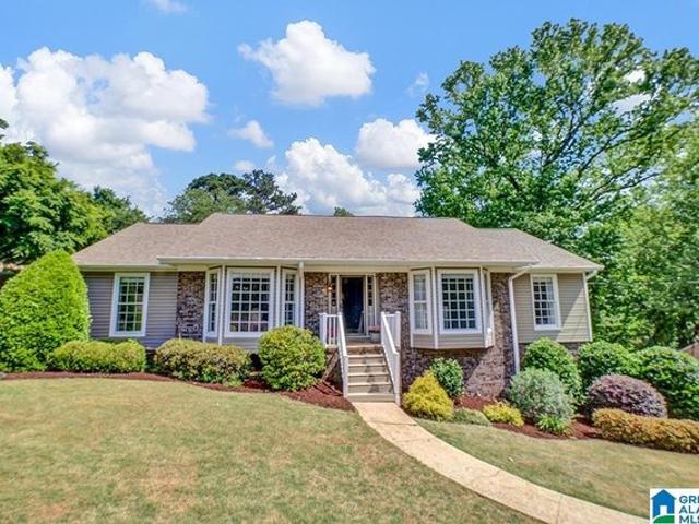 100 Cliffwood Ln, Hoover, AL 35226