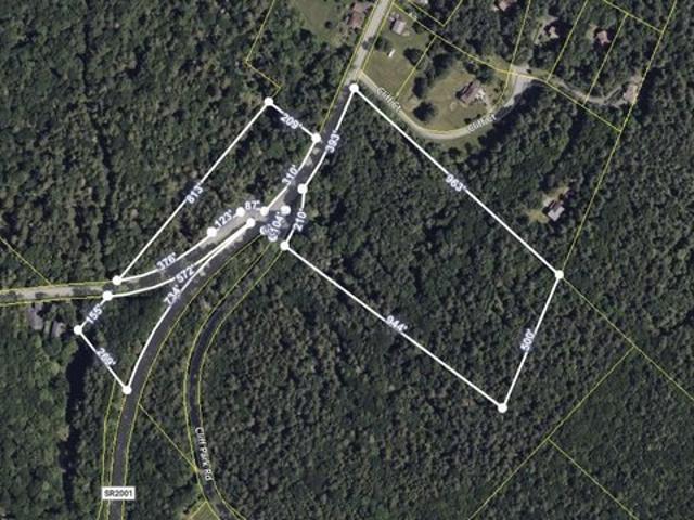 100 Cliff Ct, Milford, PA 18337