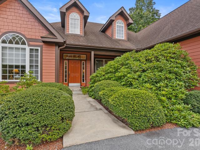 100 Crestgrove Drive