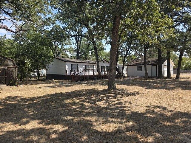 100 Crow St, Mabank, TX 75156