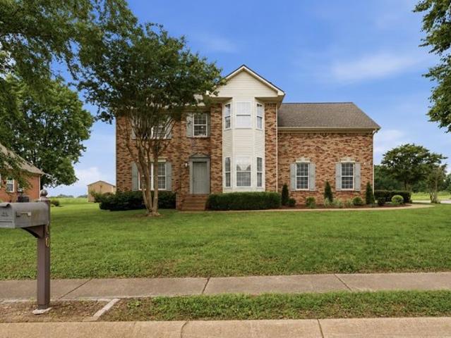 100 Alderwood Dr, Columbia, TN 38401