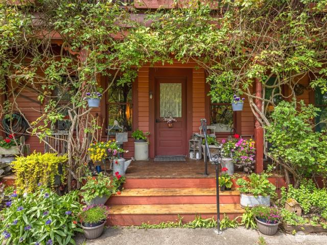 100 Alder St
