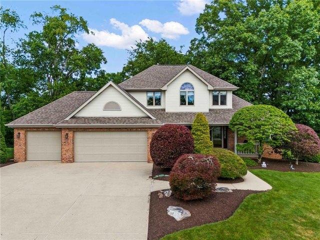 100 Aragon Pl, Finleyville, PA 15332