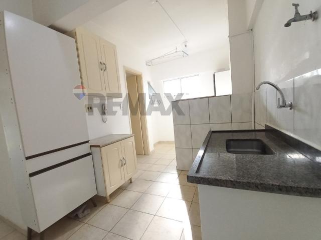 100 Área Útil Apartamento Alugar, 2 Dormitórios localizado em Avenida Abílio dos Santos Branco, 646 600 metros da praia Enseada, Guarujá, São Paulo, 11440380 | Brasil