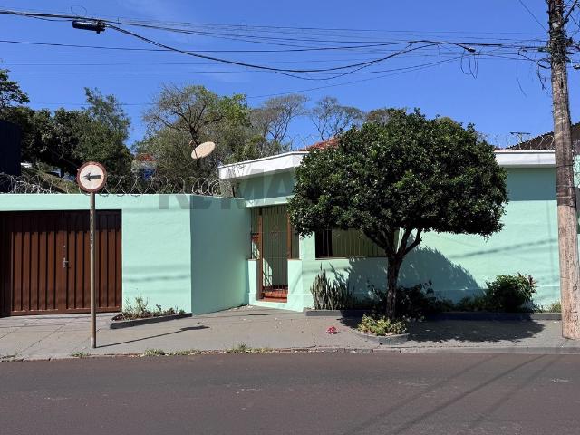 100 Área Útil Casa Alugar, 2 Dormitórios localizado em Rua Barão do Amazonas, Centro, Ribeirão Preto, São Paulo, 14010120 | Brasil