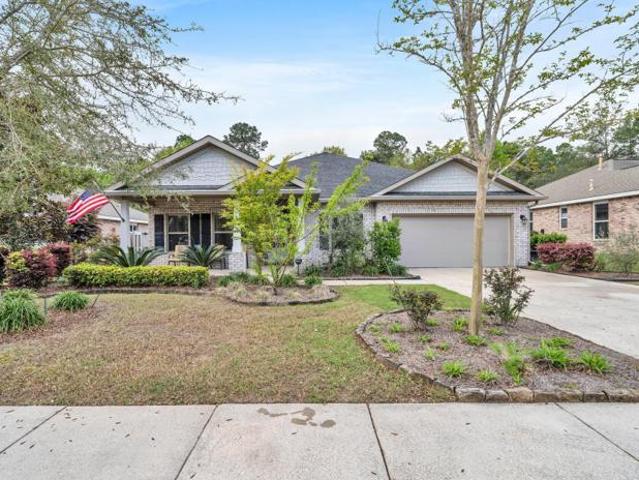 100 Autumn Ave, Freeport, FL 32439