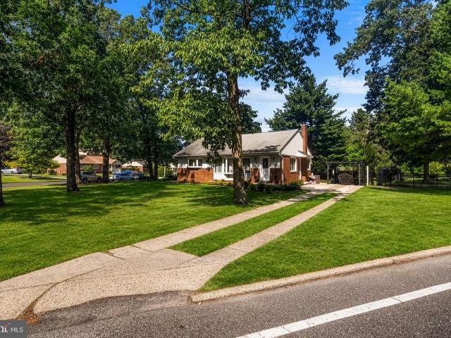 100 Bowling Green Drive