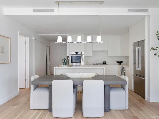 100 Boardwalk 910 A