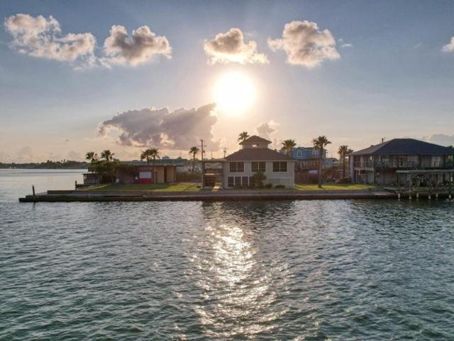 100 Bayshore Dr, Ingleside On The Bay, US, TX