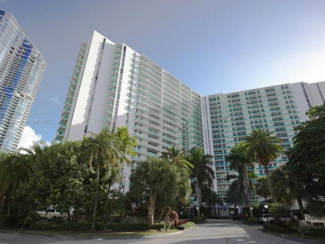 100 Bayview Dr #428, Sunny Isles Beach, FL 33160