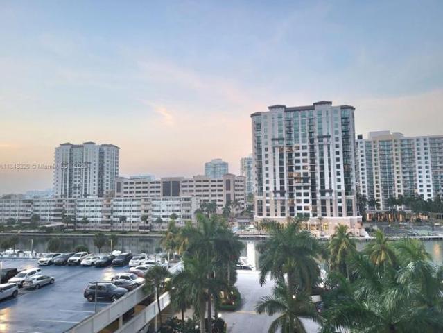 100 Bayview Dr #601, Sunny Isles Beach, FL 33160