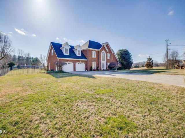 100 Barefoot Landing Drive