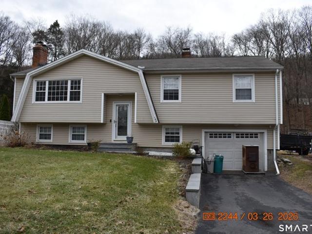 100 Beacon Valley Rd, Beacon Falls, CT 06403