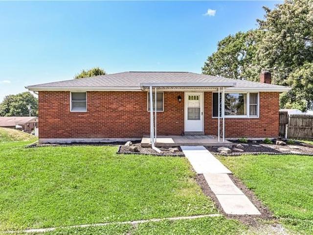 100 Beaver Ct, Jeannette, PA 15644