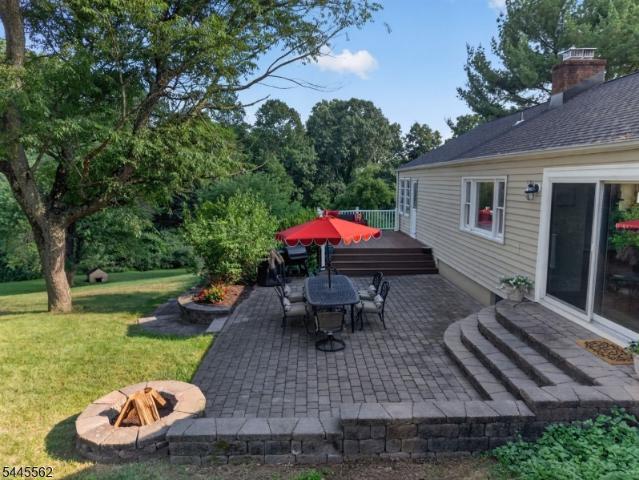 100 Black Brook Rd