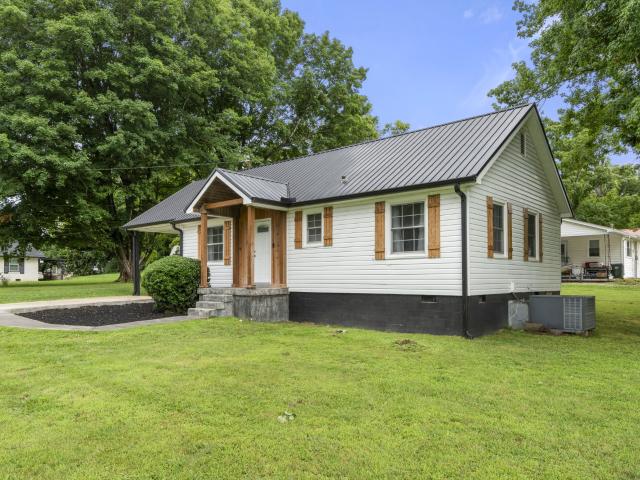 100 Brook Dr