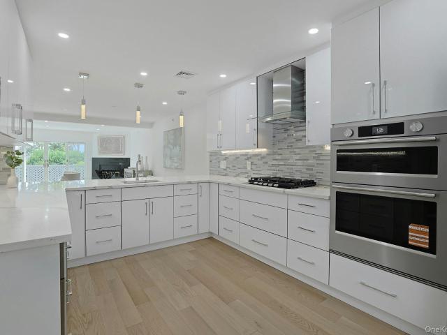 100 Brook Hills Circle 28B