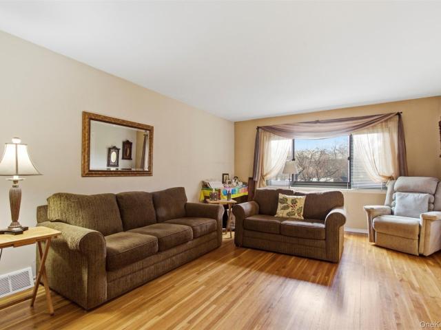 100 Gateway Road 192N