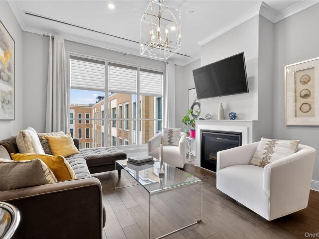 100 Garvies Point Rd, Unit 1332, Glen Cove, NY 11542 | MLS #972469