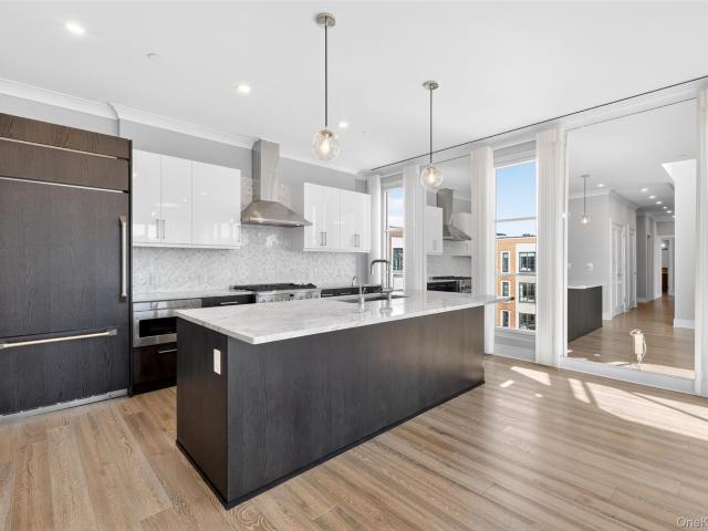 100 Garvies Point Road 1304