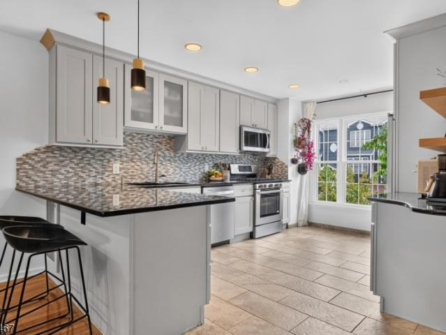 100 Glen Ridge Ave # 12
