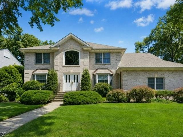 100 Glenwood Rd, Cranford, NJ 07016