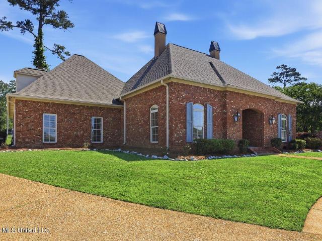 100 Grandeur Drive