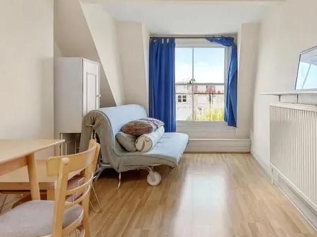 100 Greencroft Gardens, London, NW6 3PH, United Kingdom | 1 bed house for rent #167081965 | Rentberry