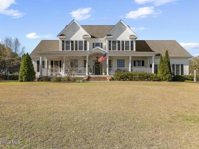 100 Grey Moss Ct, Hampstead, NC 28443